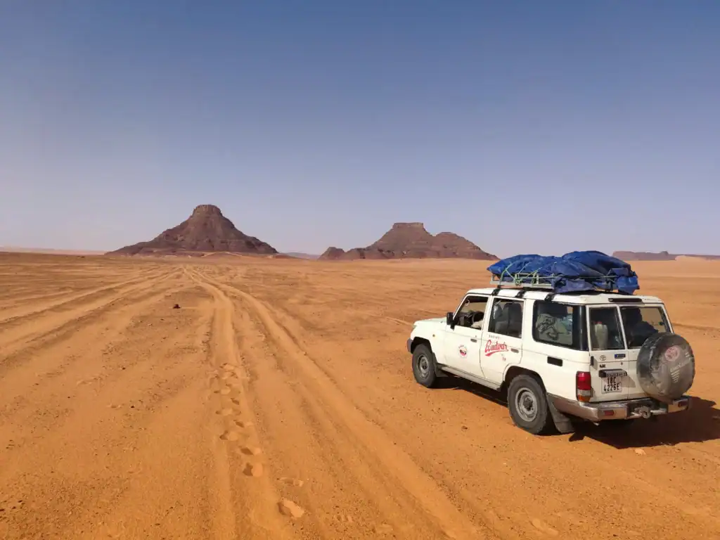 ČAD – ENNEDI A SAHARA s Martinom Navrátilom | Navrátil travel